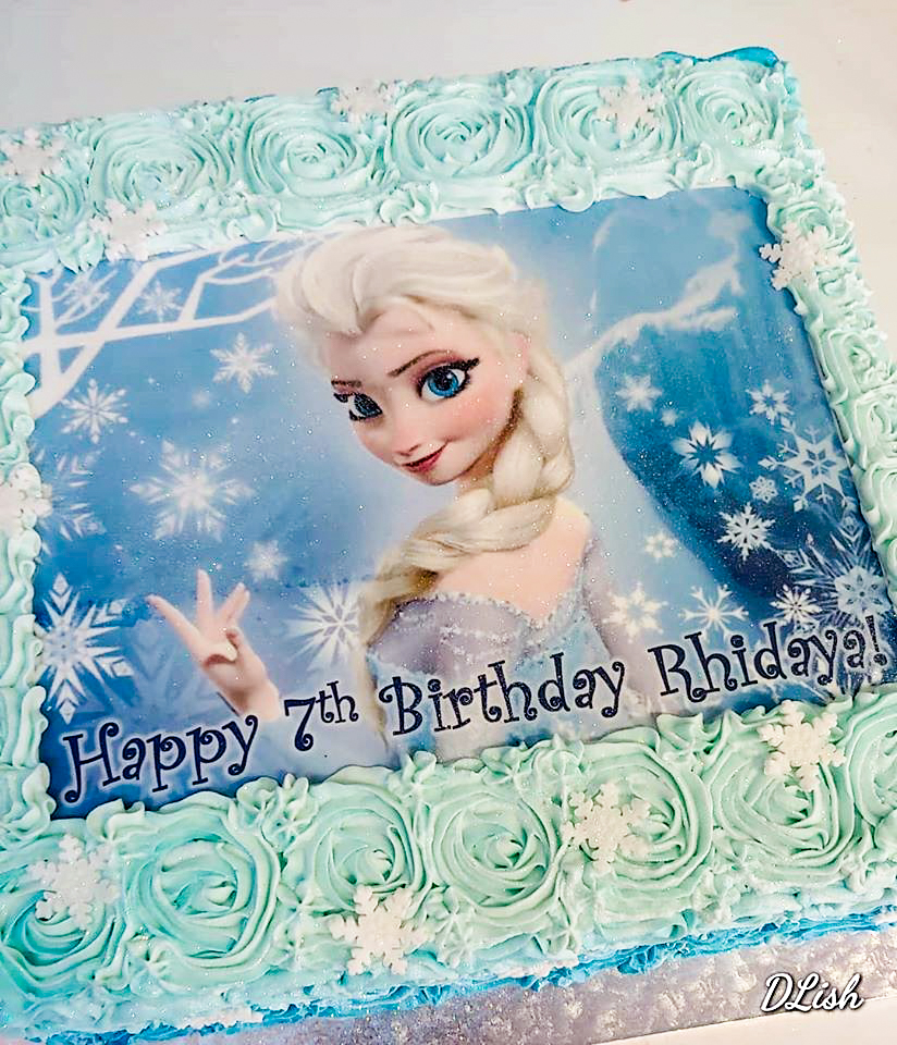 Popular Character Cakes – DLish